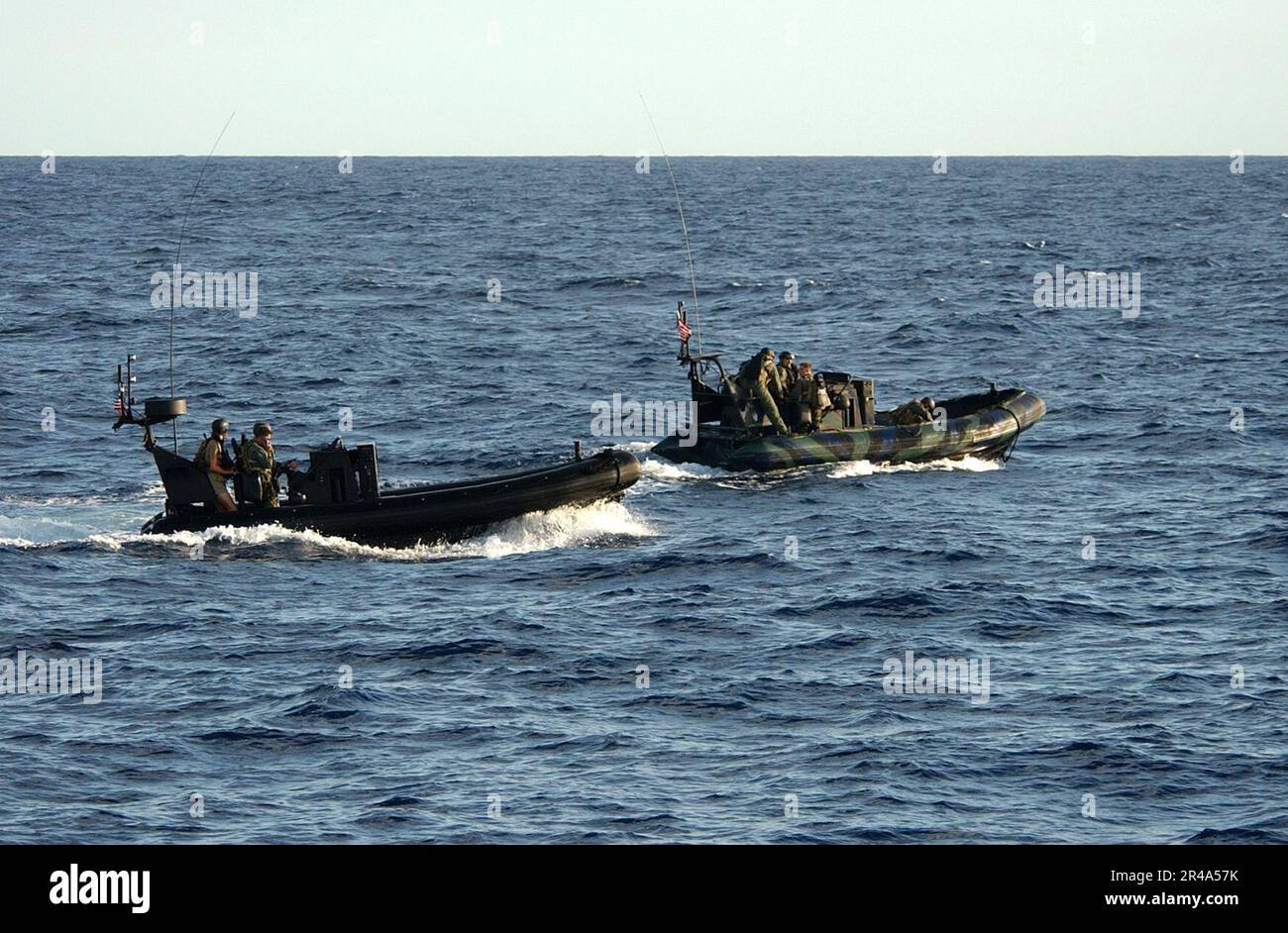 US Navy As part of a clandestine mine sweep training exercise, Special ...
