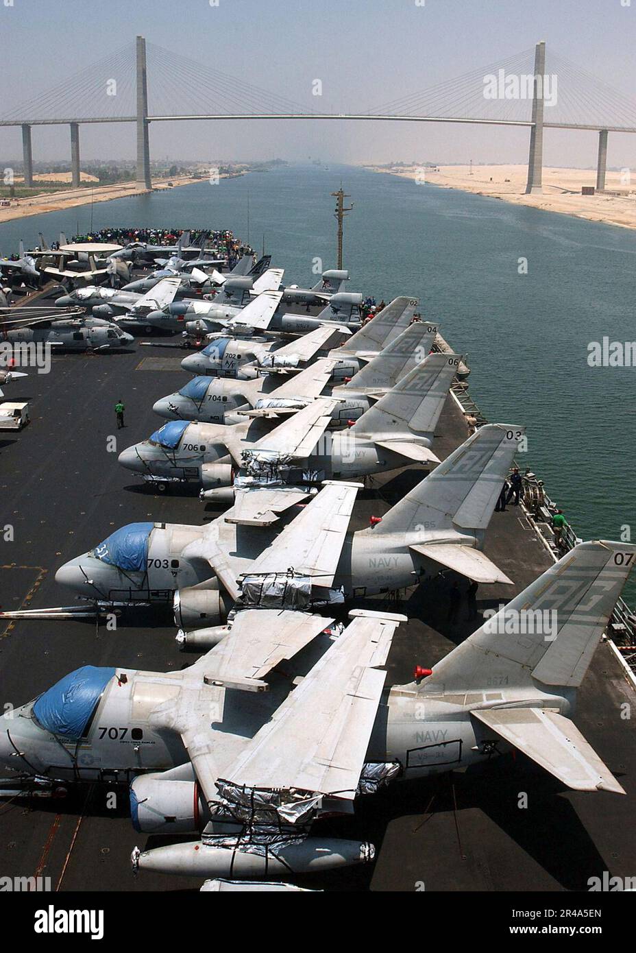 Uss george washington built hi-res stock photography and images - Alamy