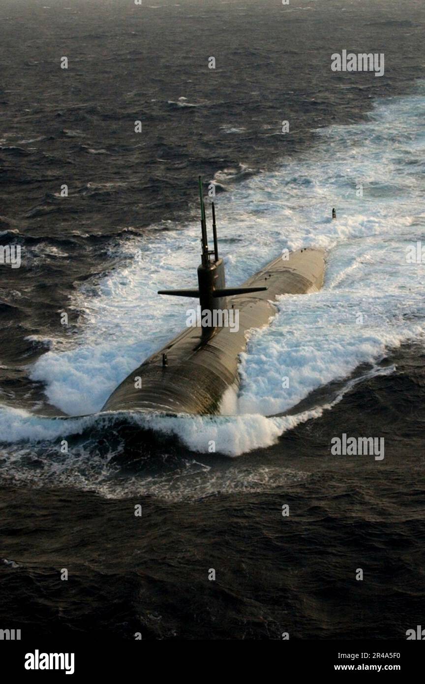 US Navy he Los Angeles-class submarine USS Albuquerque (SSN 706 ...