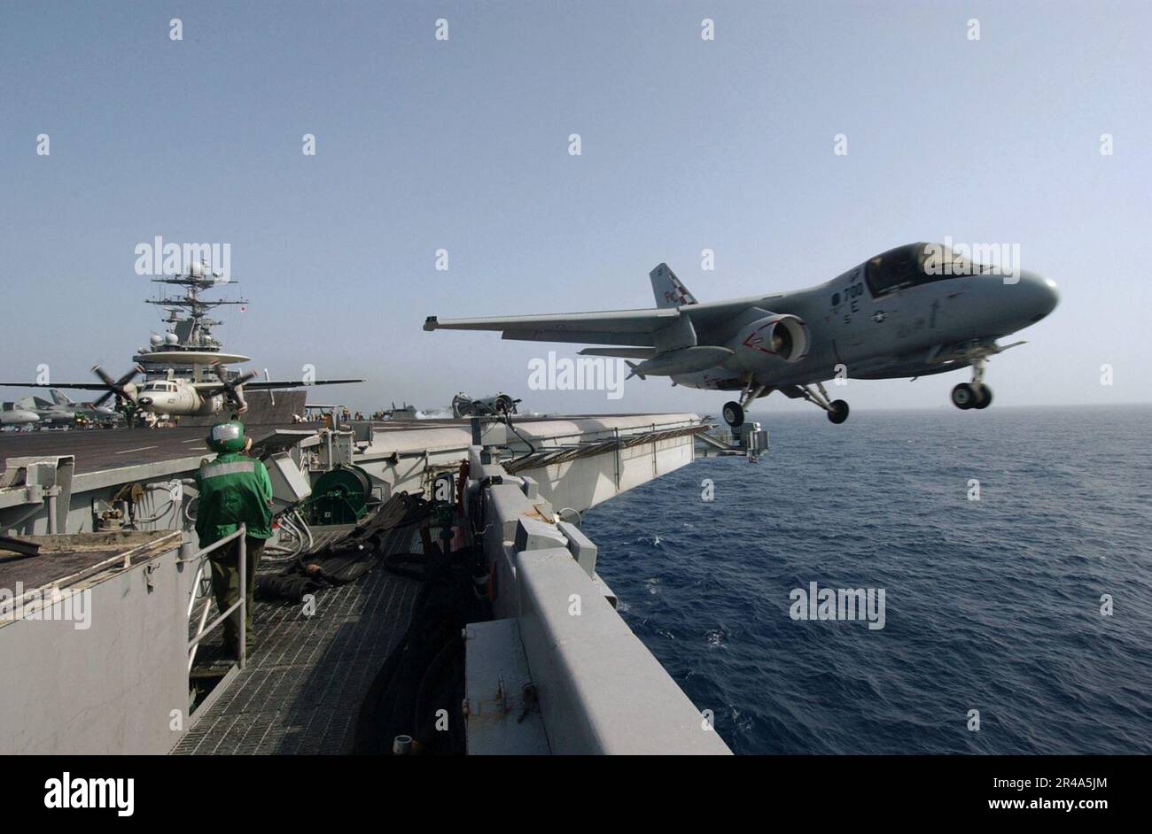 US Navy An S-3B Viking assigned to the Checkmates of Sea Control ...