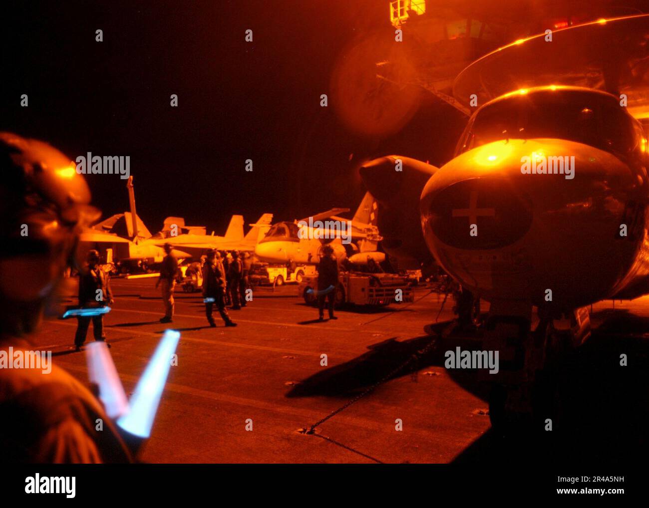 US Navy During night time combat missions in support of Operation Iraqi ...