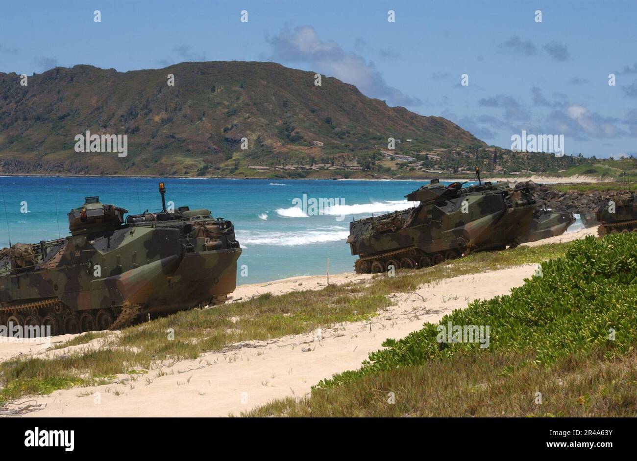 US Navy Amphibious Assault Vehicles (AAV) carrying U.S. Marines ...