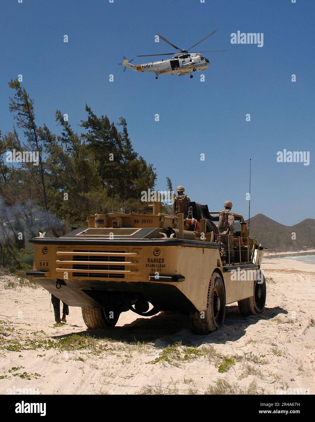Lighter amphibious resupply cargo larc hi-res stock photography and ...