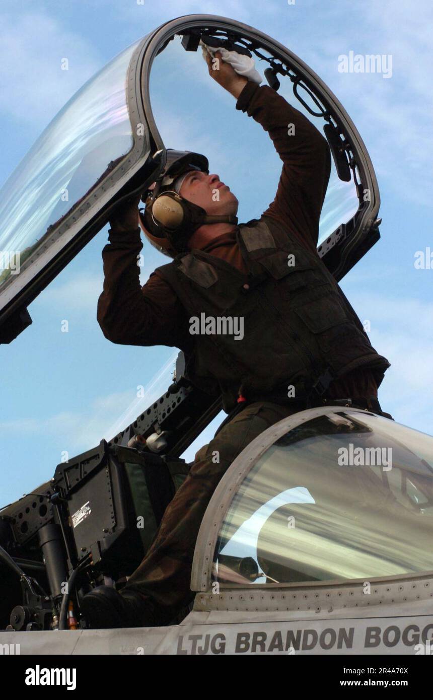 US Navy Plane captain Stock Photo - Alamy