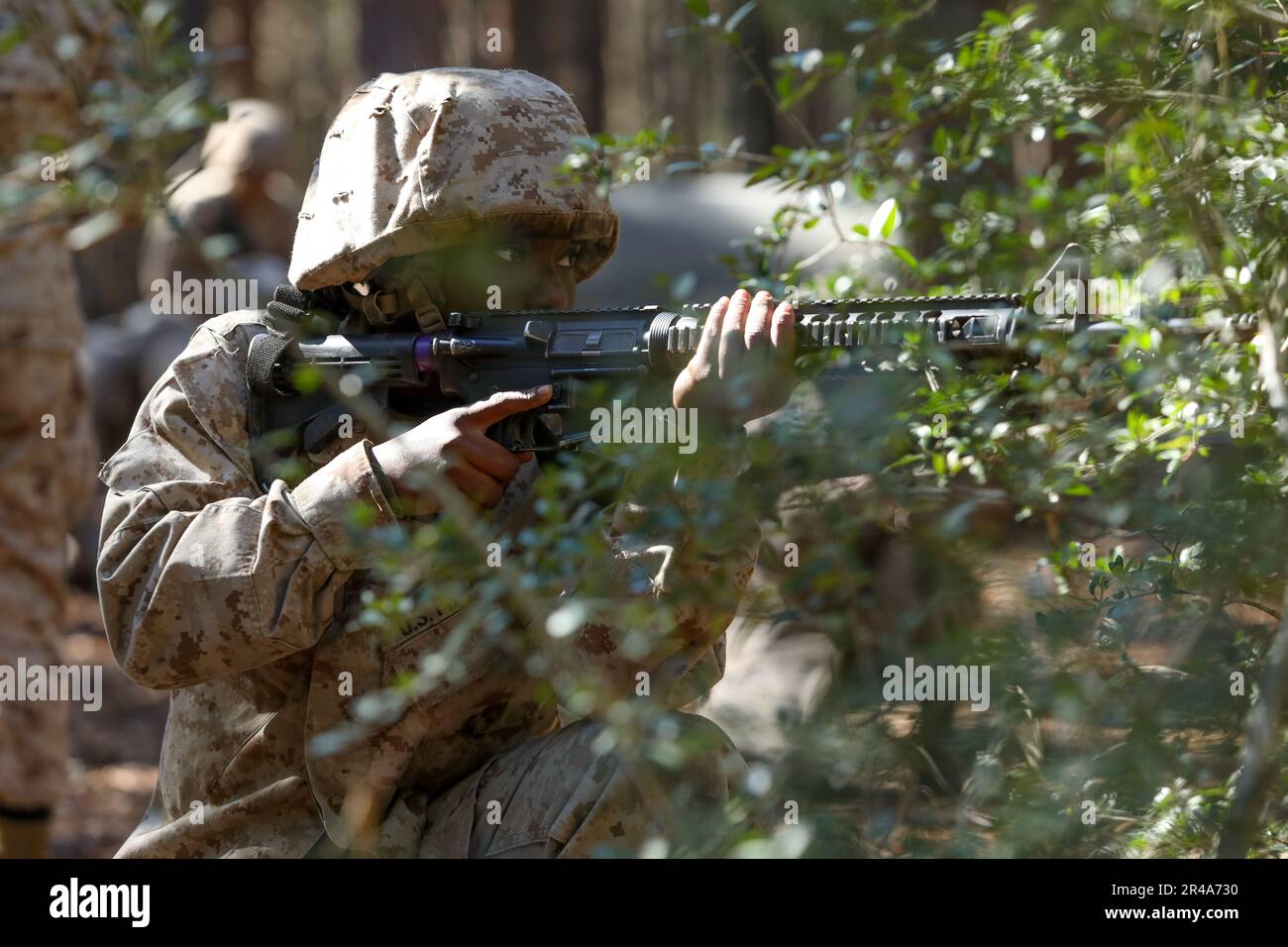 Recruits with Kilo Company, 3rd Recruit Training Battalion, conduct the ...