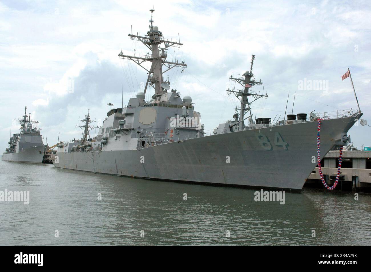 US Navy The guided missile destroyer USS Bulkeley (DDG 84), foreground ...