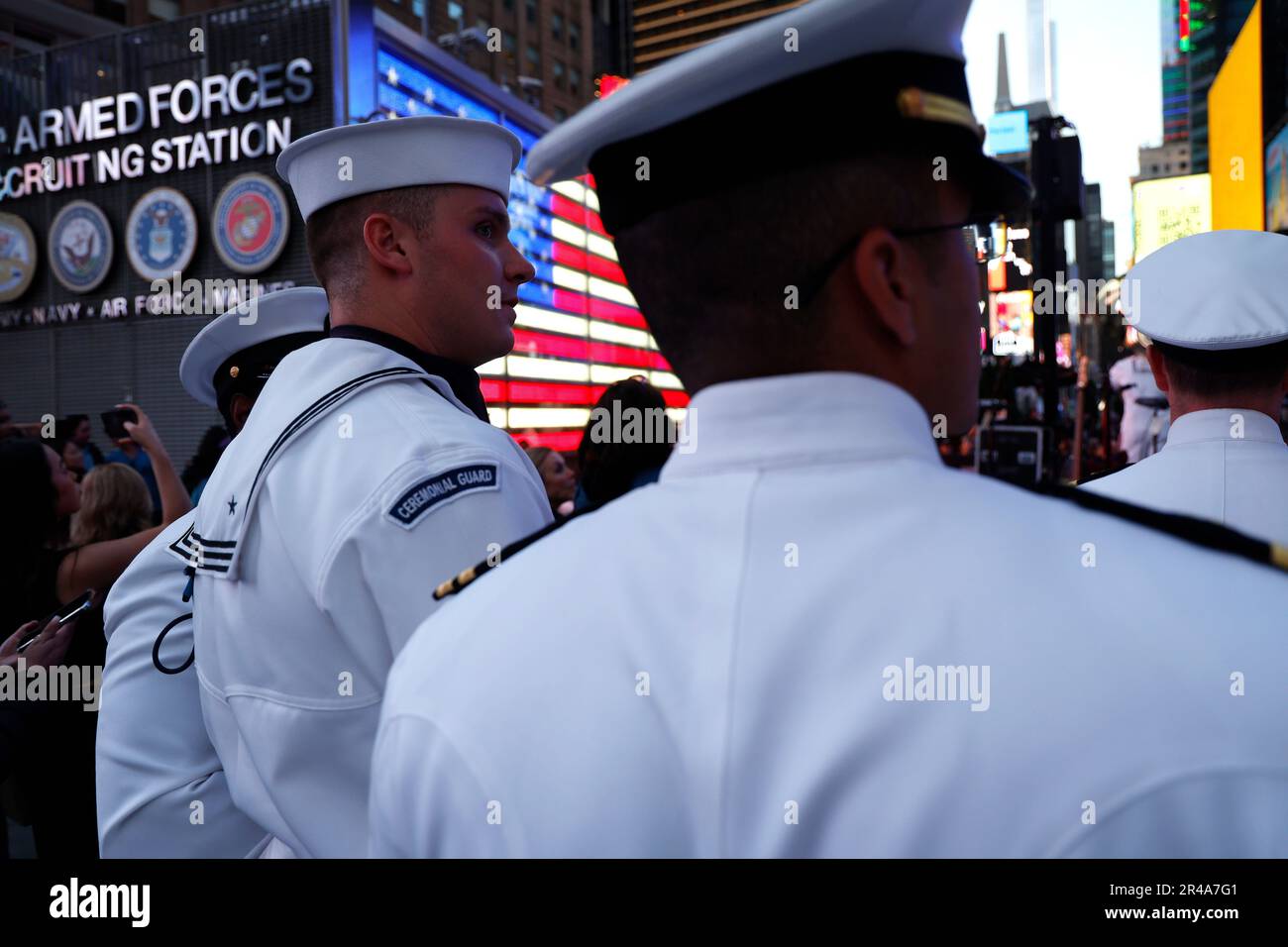 New York City, USA. 26th May, 2023. US Navy Ceremonial Guard prepare to demonstrate a rifle ...