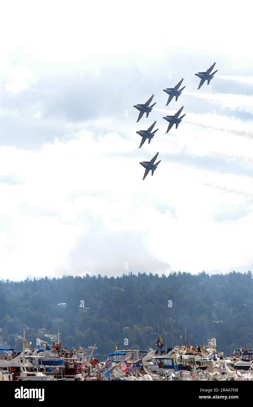 US Navy The Blue Angels perform above Lake Washington during Seafair ...