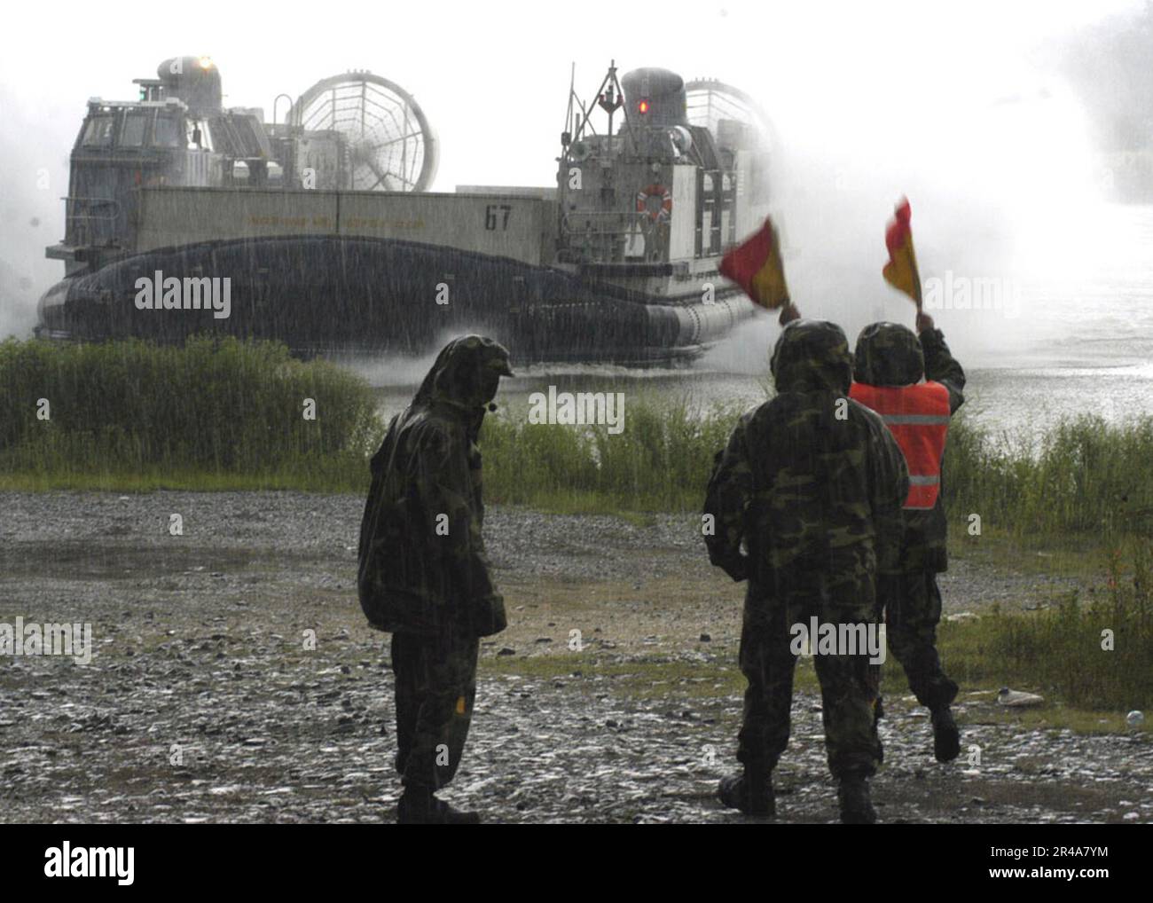 US Navy Sailors from the Chemical Biological Incident Response Force ...