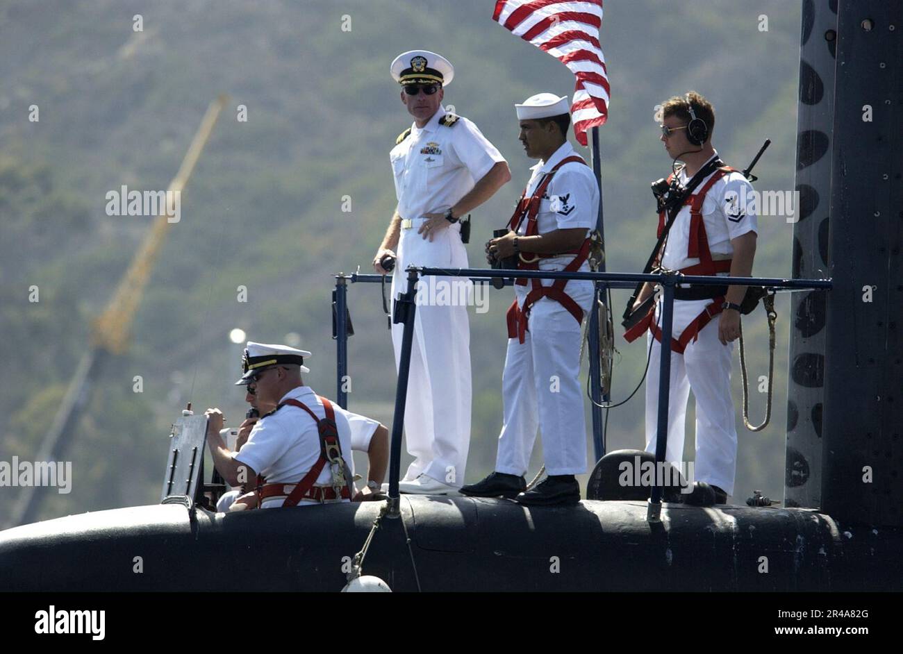 US Navy The Los Angeles-class fast attack nuclear powered submarine USS ...