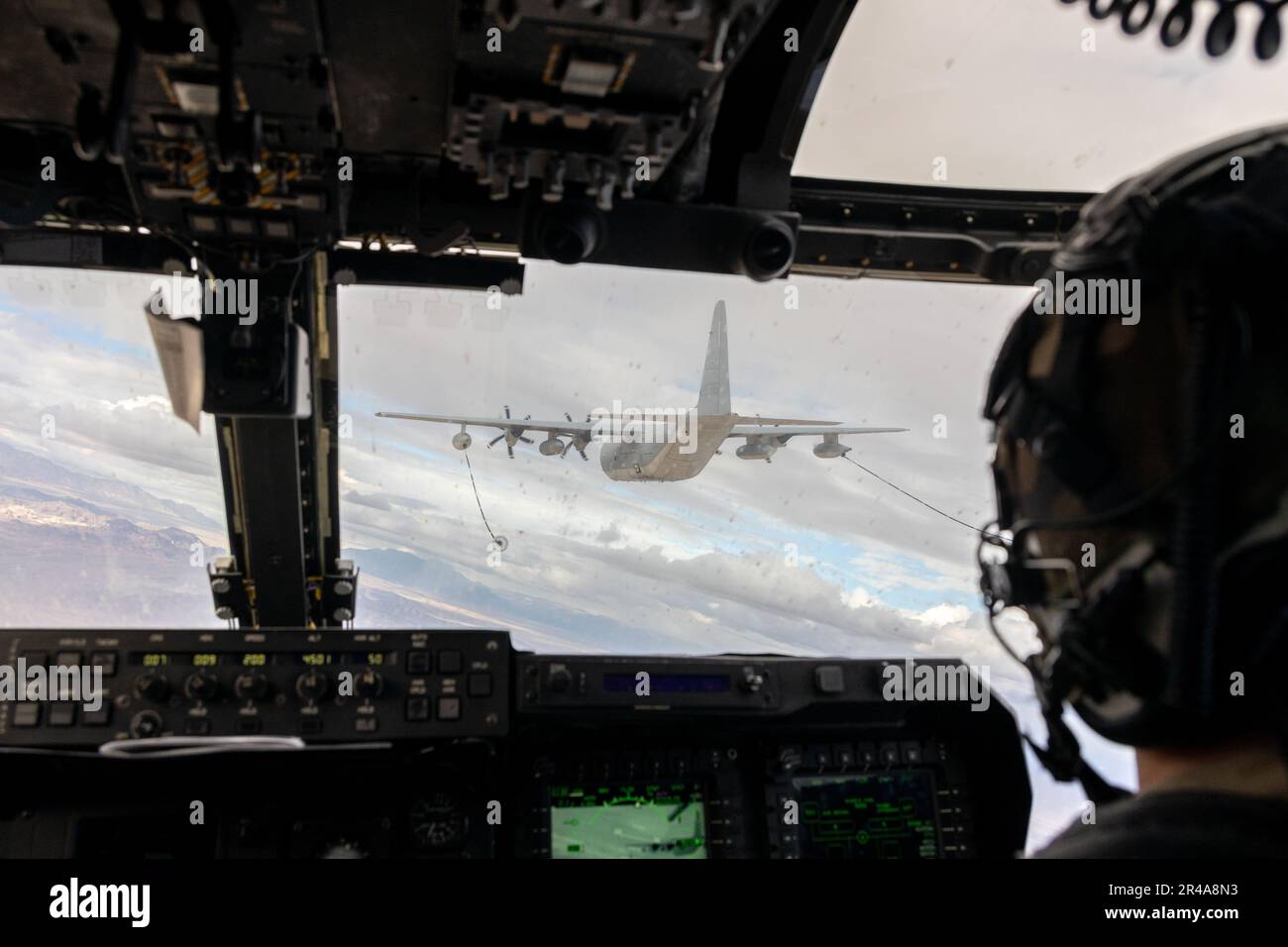 U.S. Marines with Marine Medium Tiltrotor Squadron (VMM) 261 and Marine ...