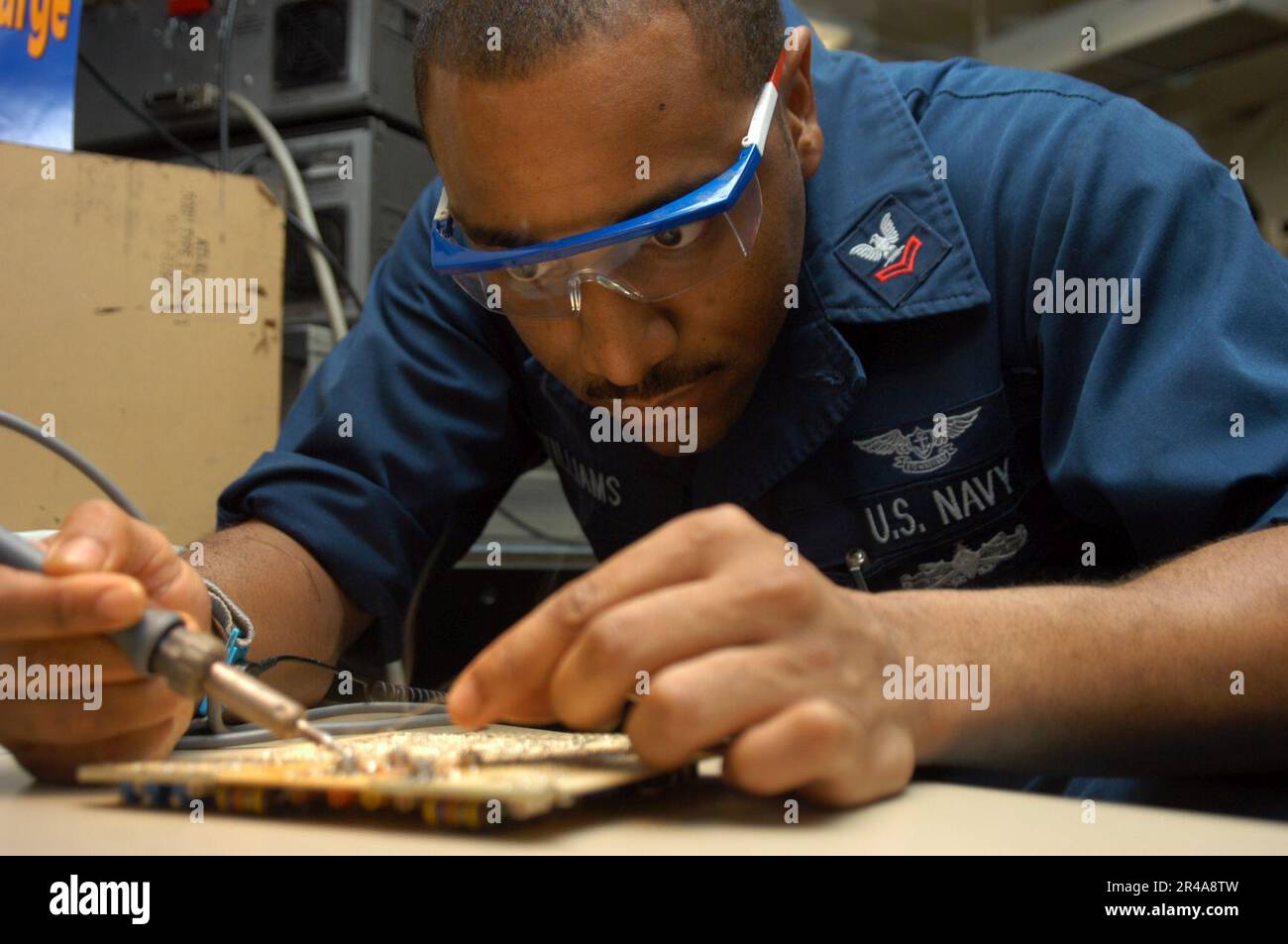 US Navy Aviation Electronics Technician Stock Photo - Alamy