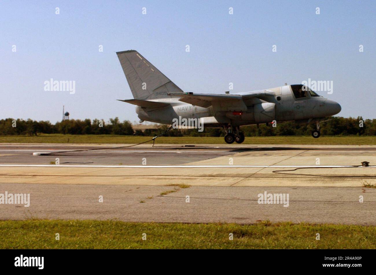 US Navy An S-3B Viking assigned to Naval Air Systems Command (NAVAIR ...