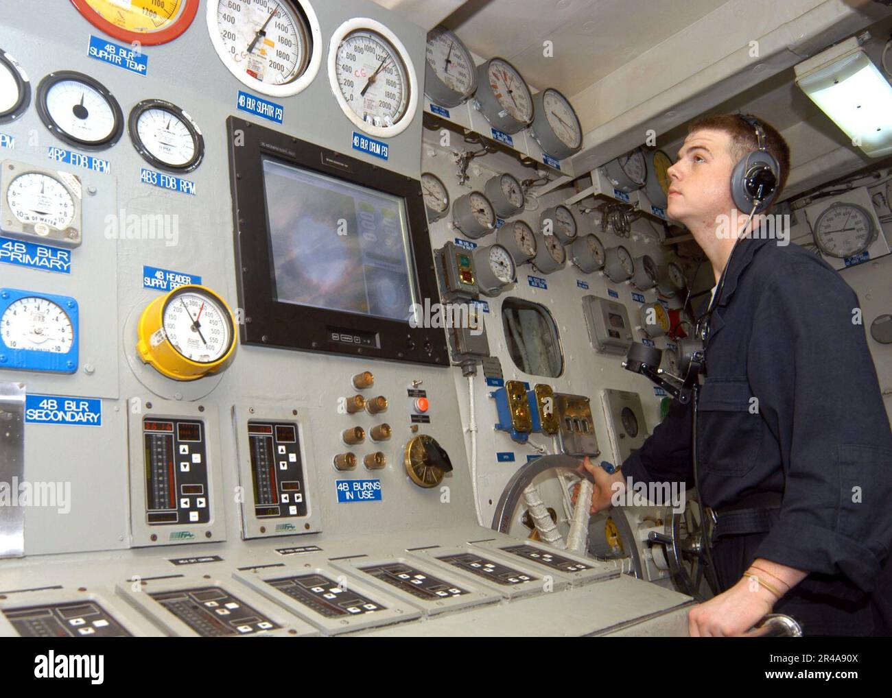 US Navy Machinist Mate Stock Photo - Alamy