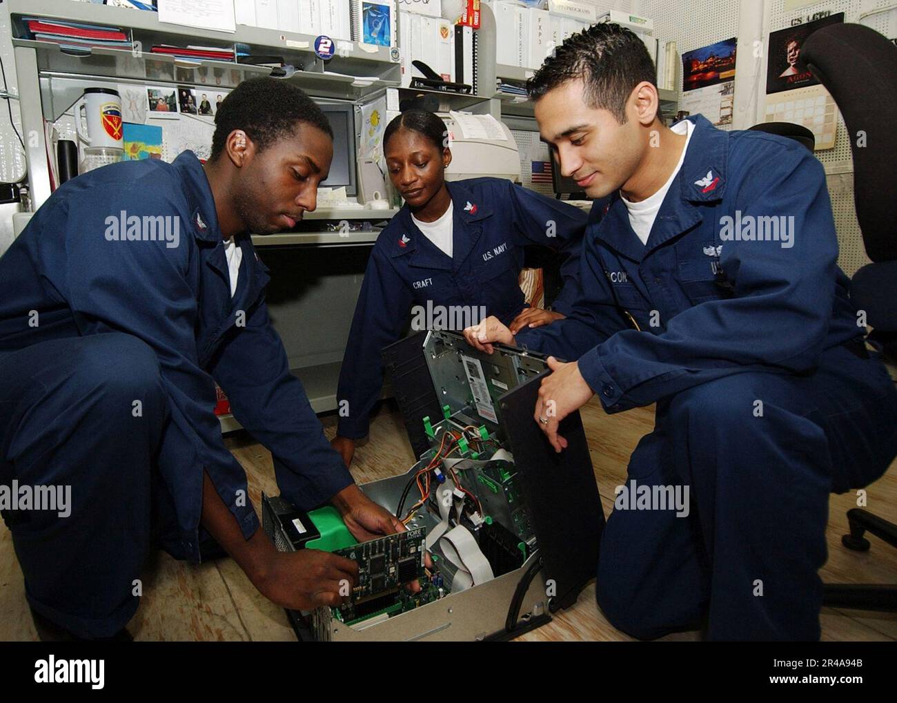 US Navy Sailors assigned to Commander, Carrier Group Six (CCG-6 ...