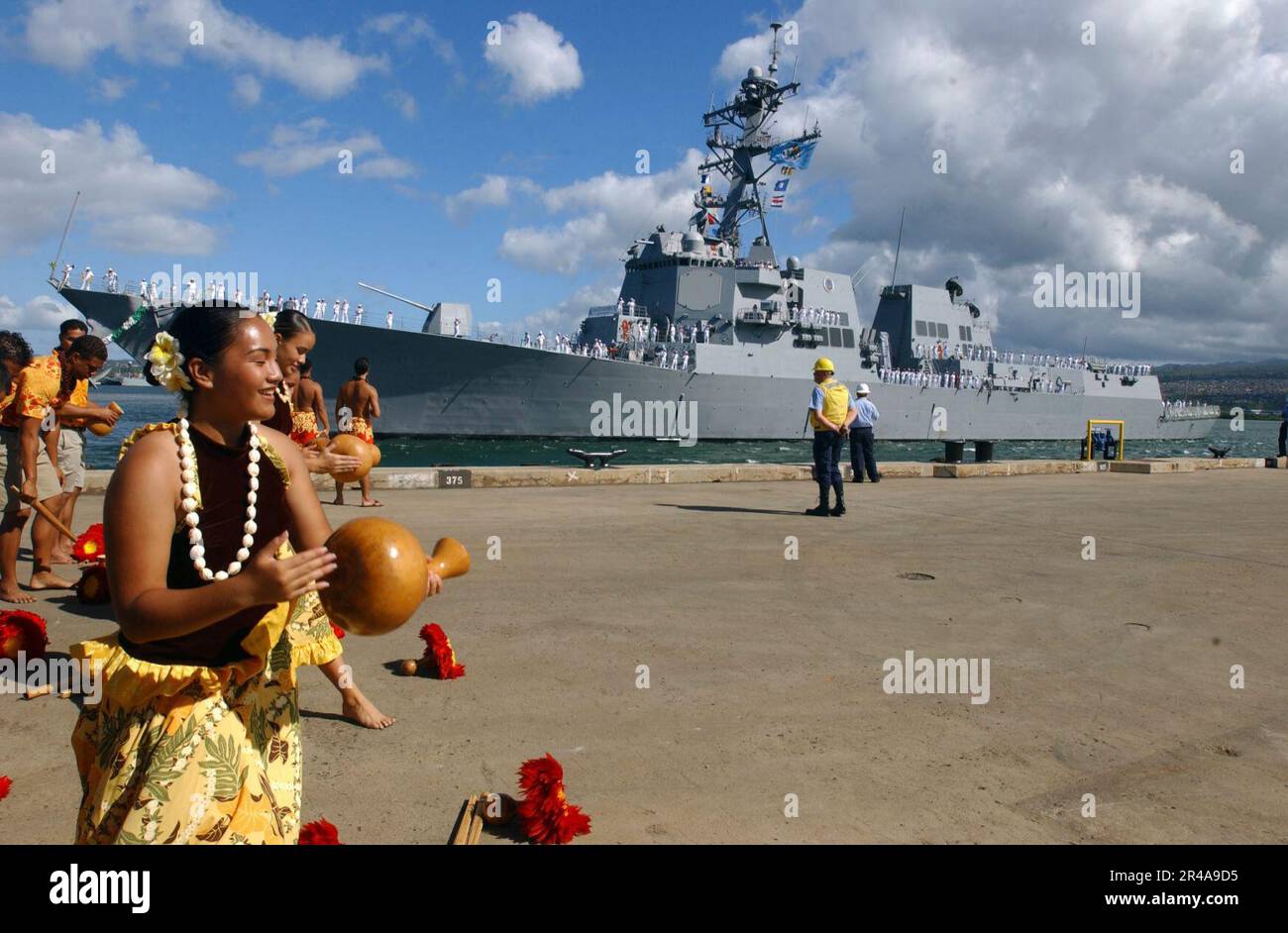 US Navy Sailors aboard the Navy's newest and most advanced Arleigh ...