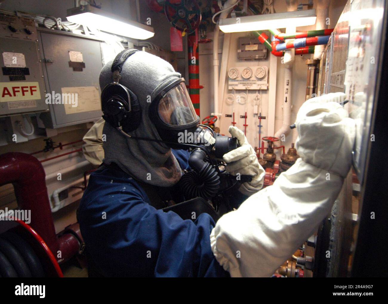 US Navy Machinist Mate Stock Photo - Alamy
