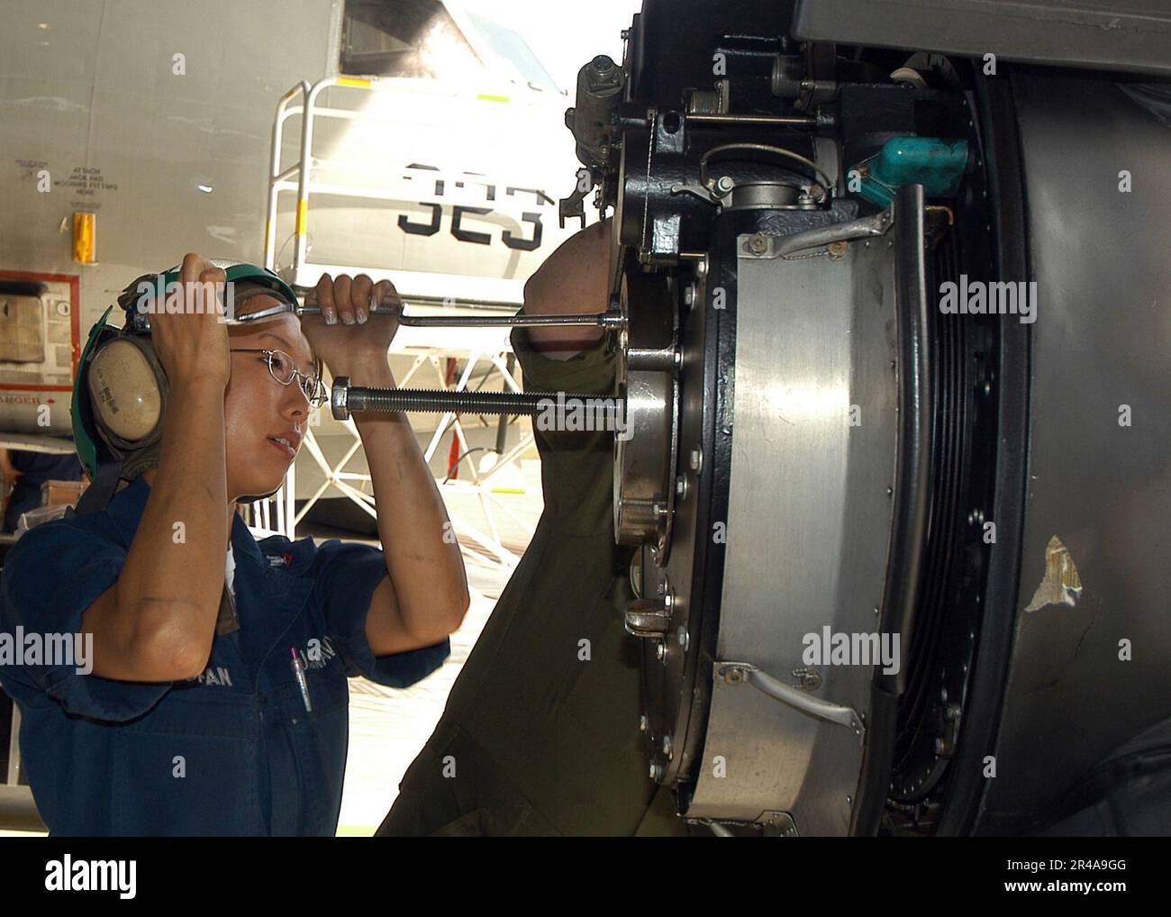 US Navy Aviation Machinist's Mate Stock Photo - Alamy