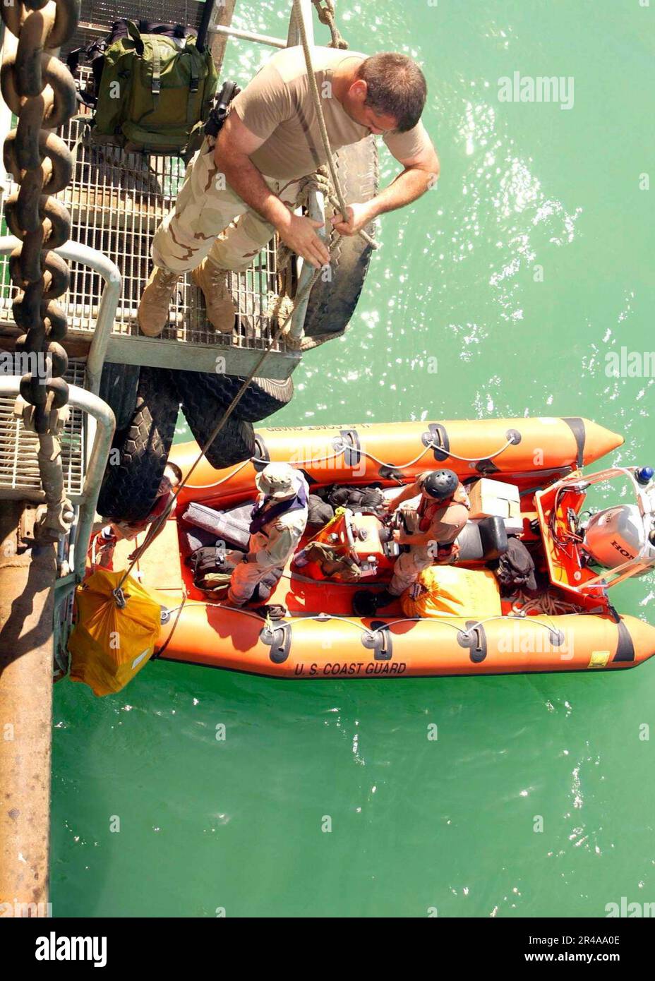 US Navy Reservist Master-at-Arms 1st Class assigned to Mobile Security ...