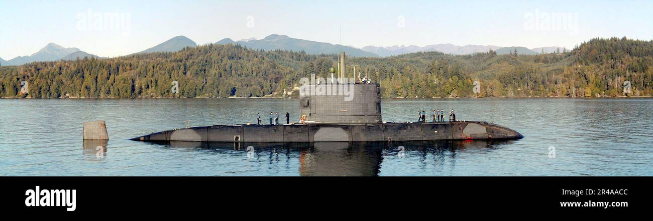 US Navy The Canadian conventionally powered diesel-electric submarine ...