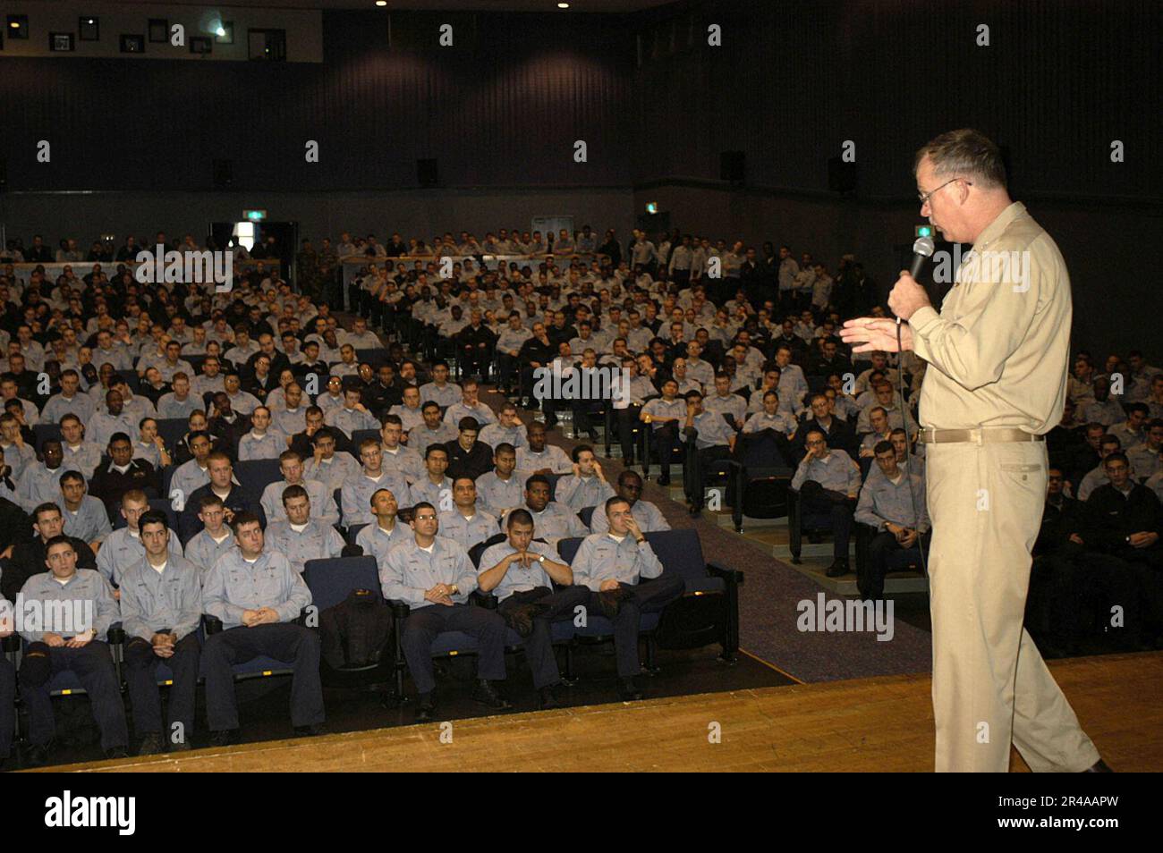 US Navy Commanding Officer, USS Kitty Hawk (CV 63 Stock Photo - Alamy