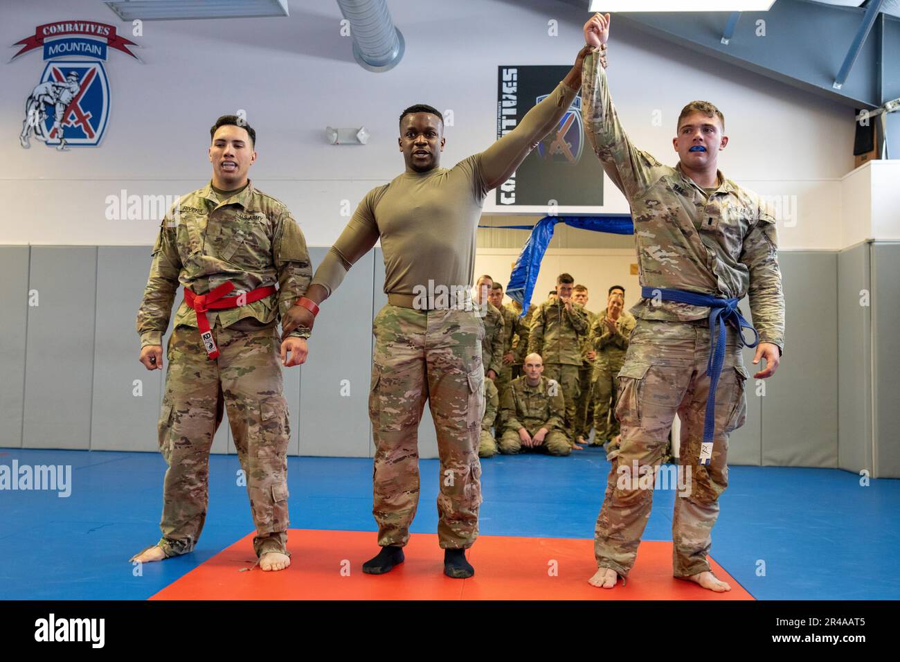Army 1st Lt. Kevin Rae (right), a Soldier with 385th Military Police ...