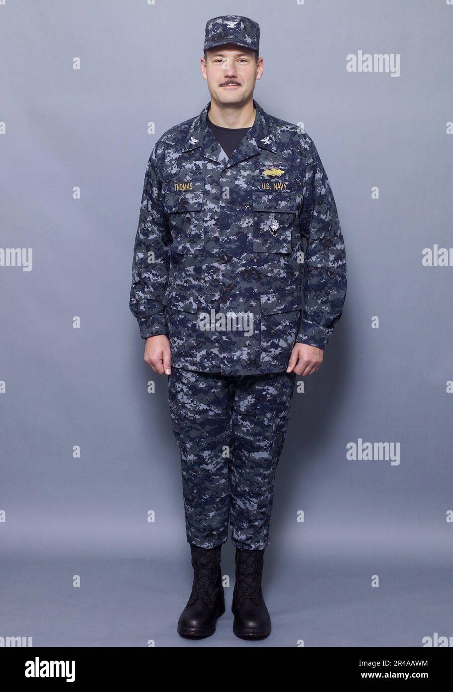 US Navy The Navy introduced a set of concept working uniforms for ...