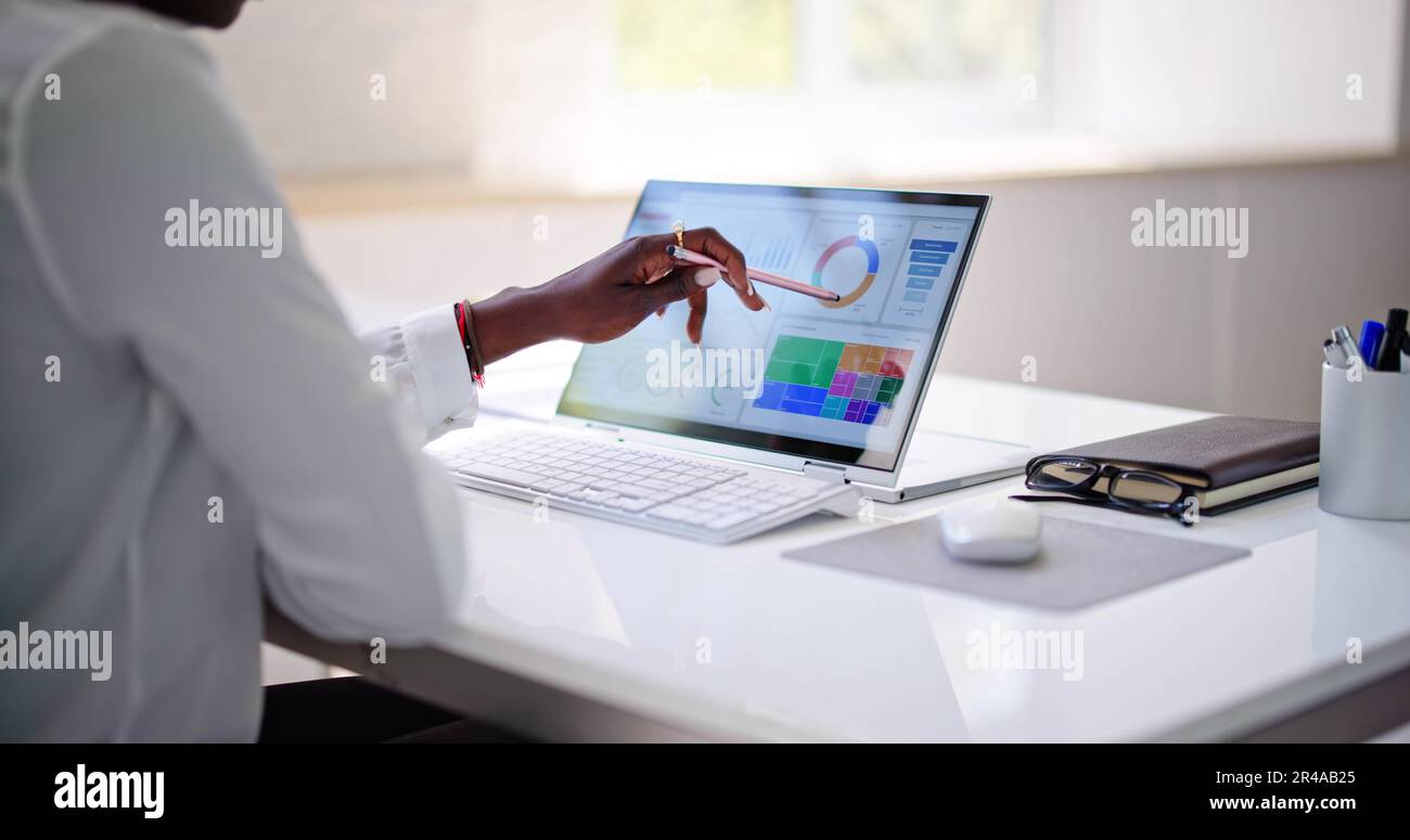 Data Analyst Using Data Analytics KPI Dashboard Stock Photo - Alamy