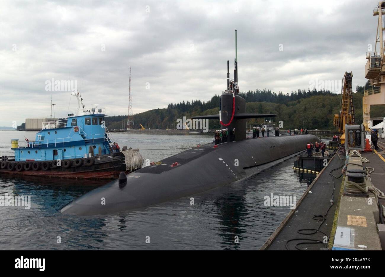 US Navy The Ohio-class fleet ballistic missile submarine USS Nebraska ...