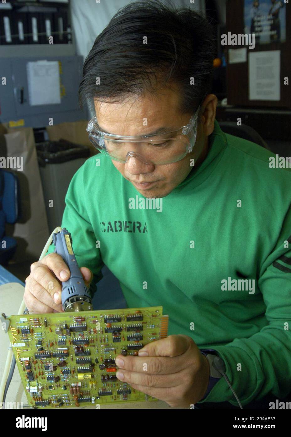 US Navy Aviation Electronics Technician Stock Photo - Alamy