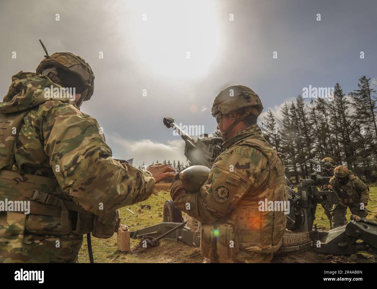 U.S. Soldiers assigned to Carnage Battery, Field Artillery Squadron ...