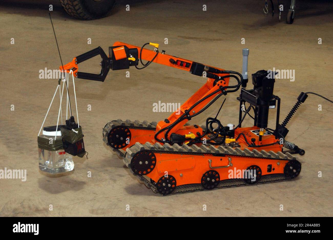 US Navy A robot used by Navy Explosive Ordnance Disposal Mobile Unit ...