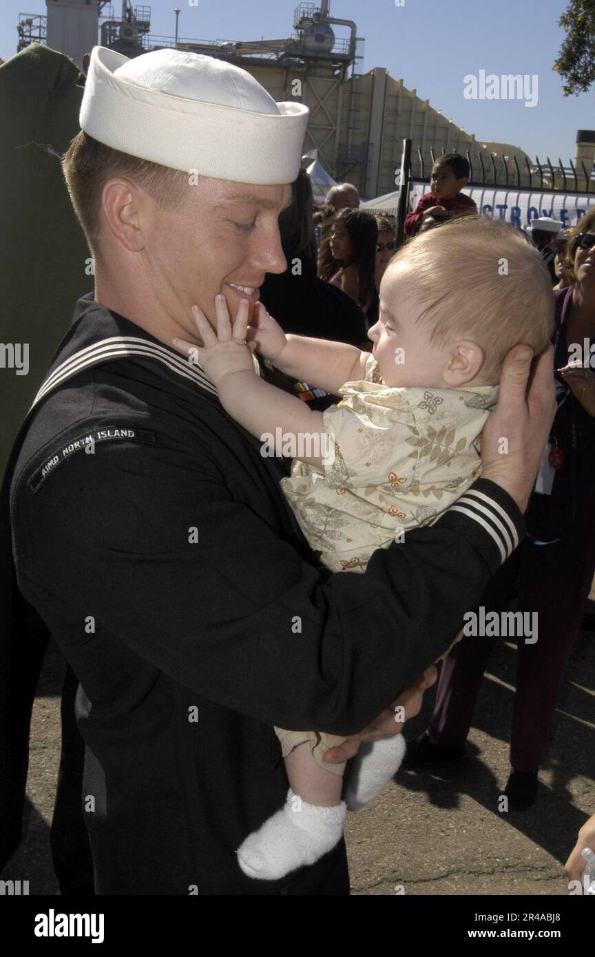 US Navy Aviation Machinist's Mate Stock Photo - Alamy
