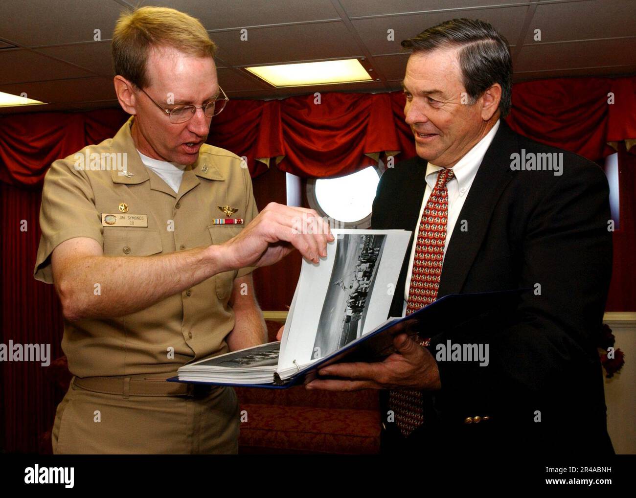 Duncan hunter hi-res stock photography and images - Alamy