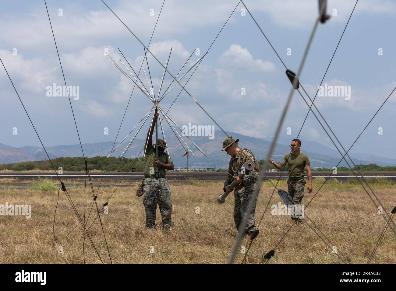 U.S. Marines with Marine Air Control Squadron 4, 1st Marine Aircraft ...