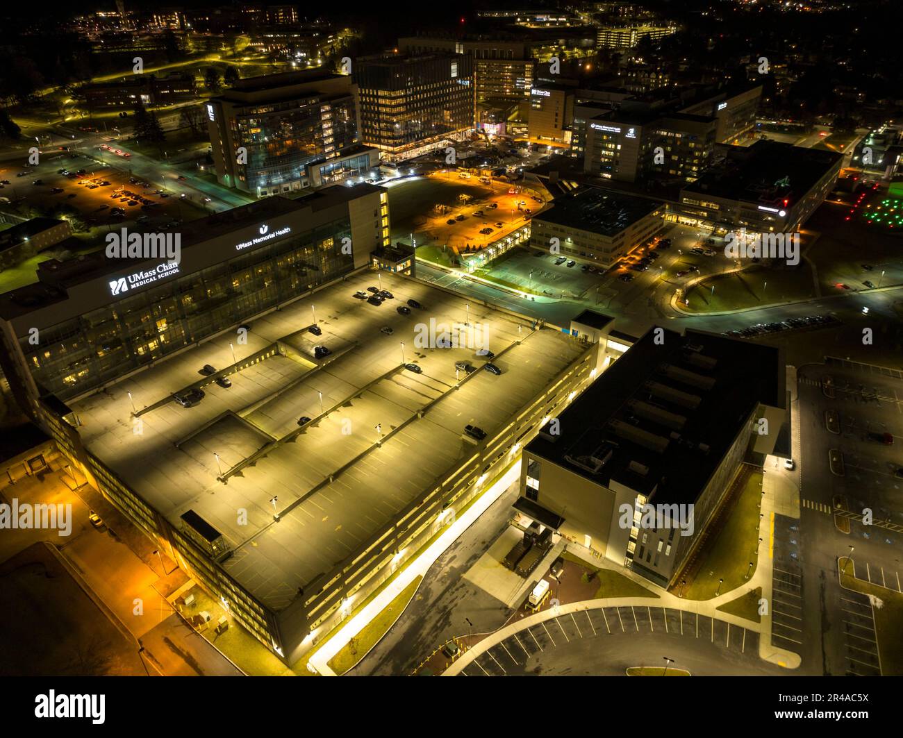 Worcester massachusetts city skyline hi-res stock photography and ...