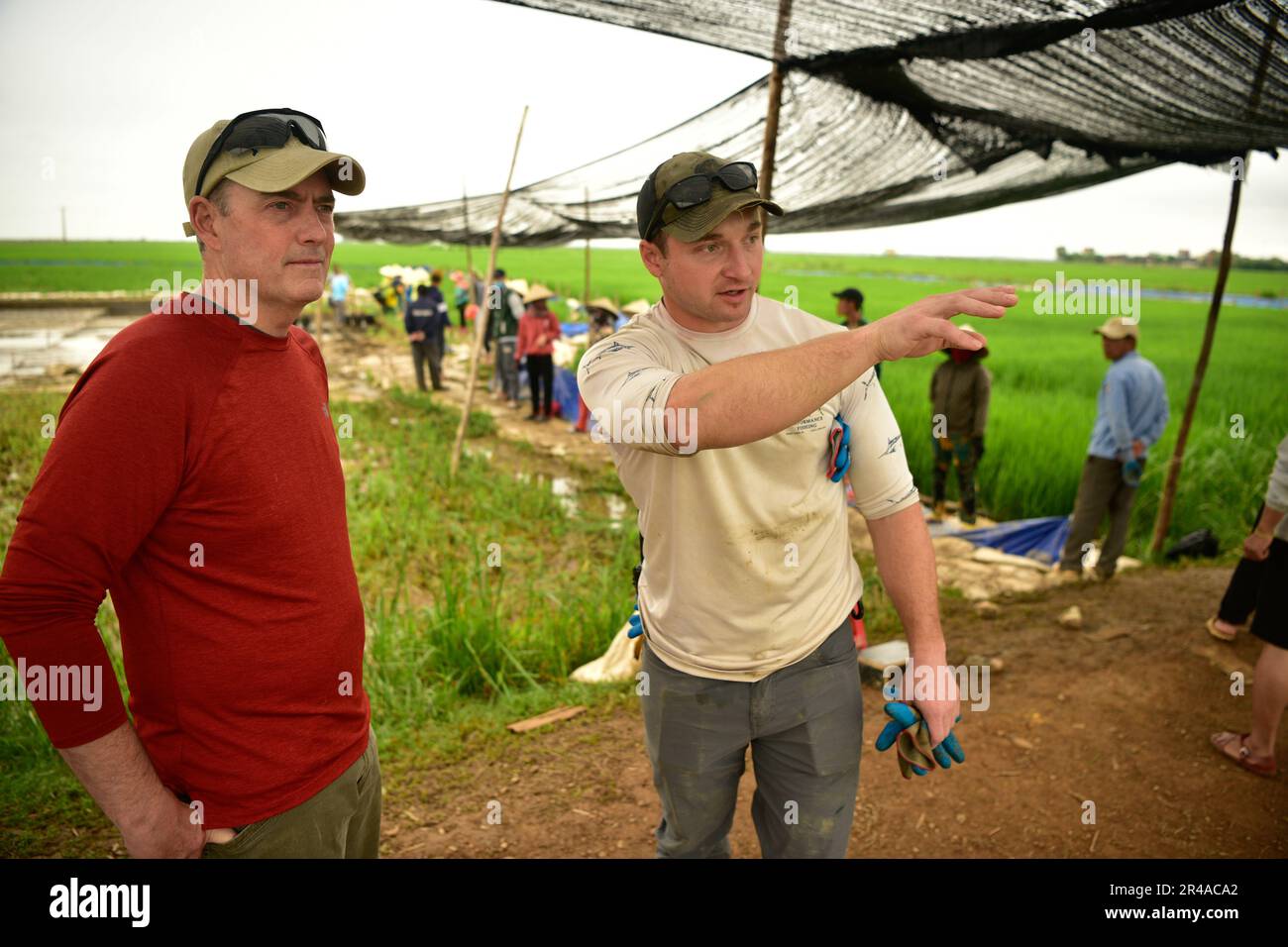 From left, U.S. Army Lt. Col. Sean Ontiveros, Defense POW/MIA ...