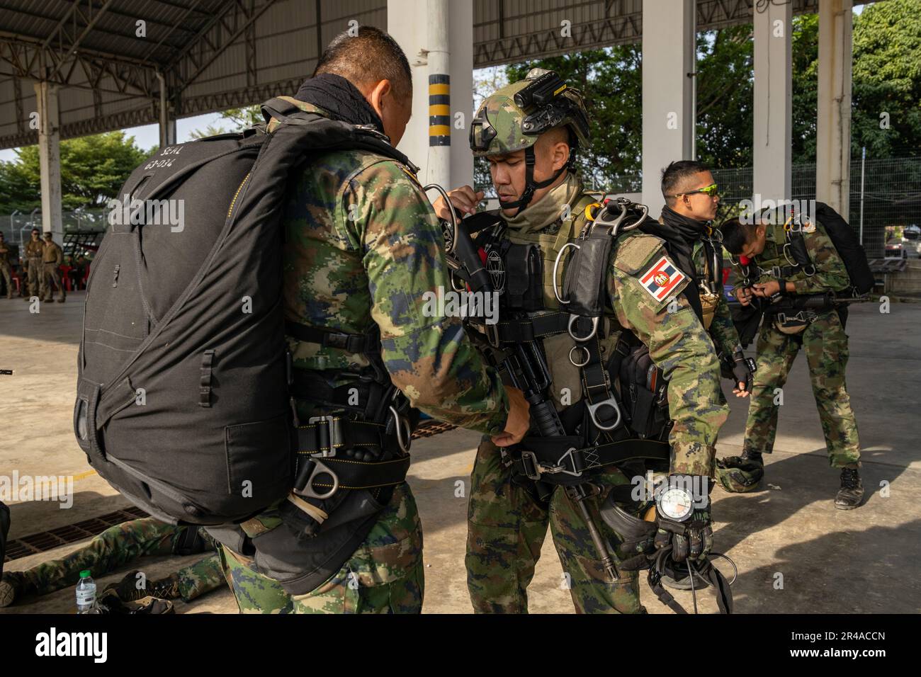 Royal thai marine reconnaissance hi-res stock photography and images ...