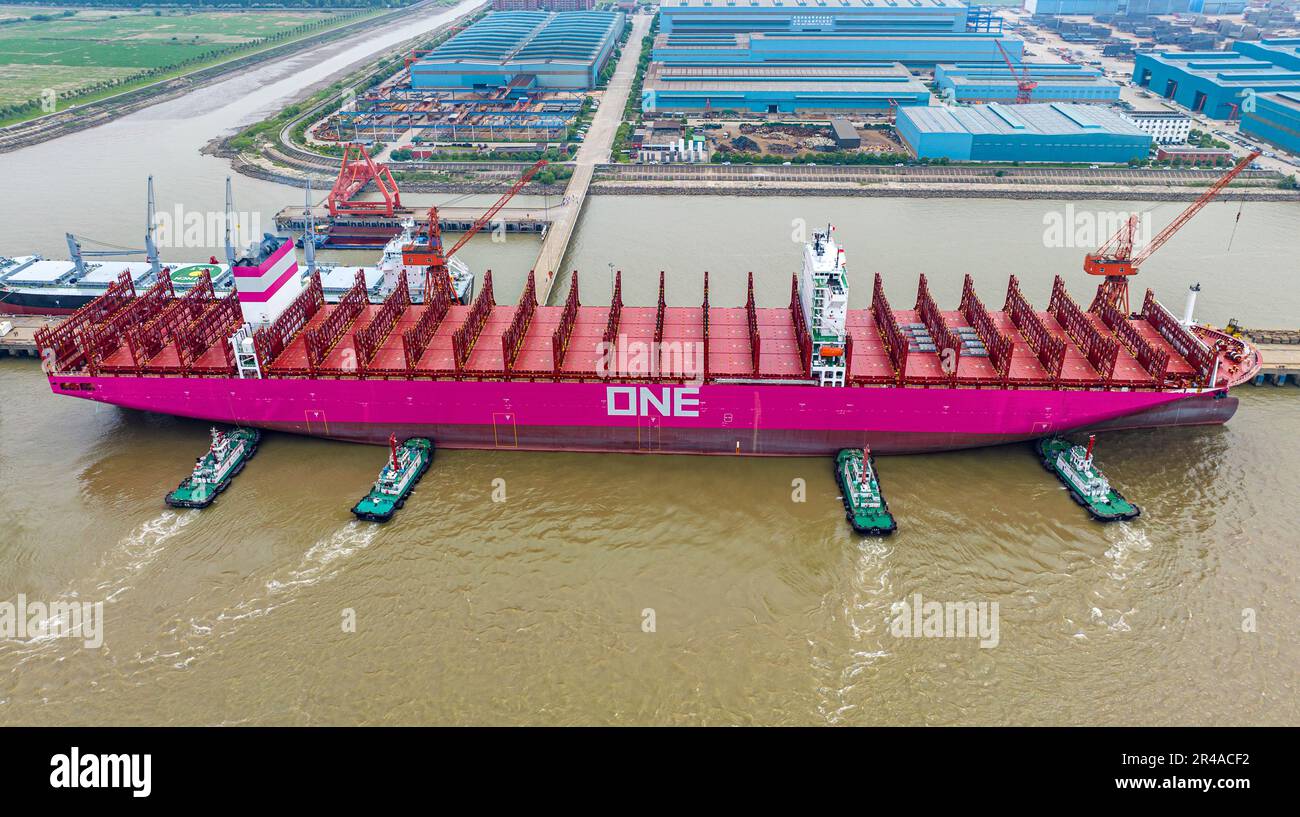 366 meter long hi-res stock photography and images - Alamy