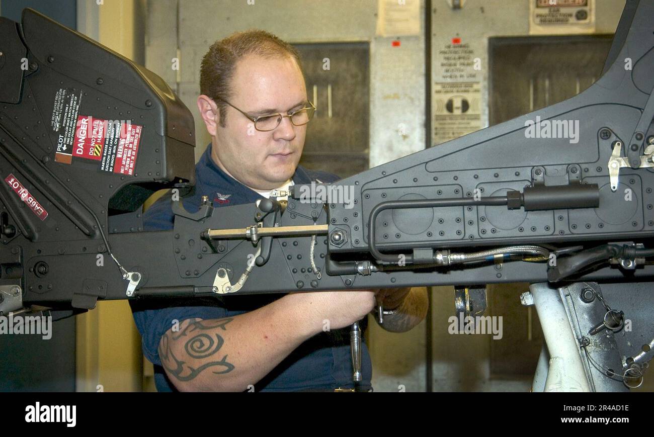 US Navy Aviation Support Equipmentman Stock Photo - Alamy