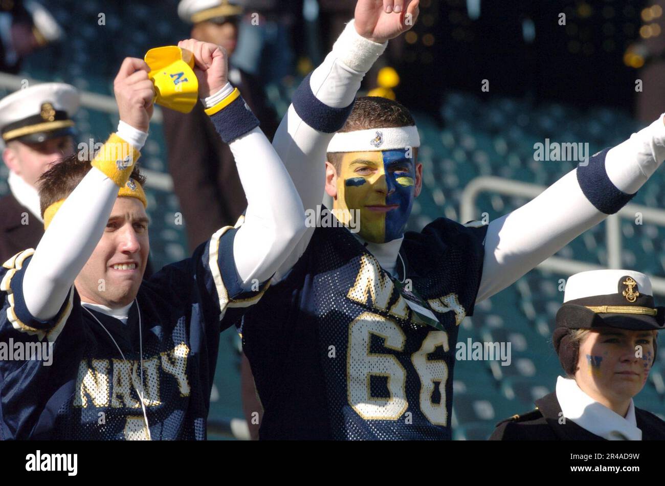 Navy midshipmen cheer hi-res stock photography and images - Alamy