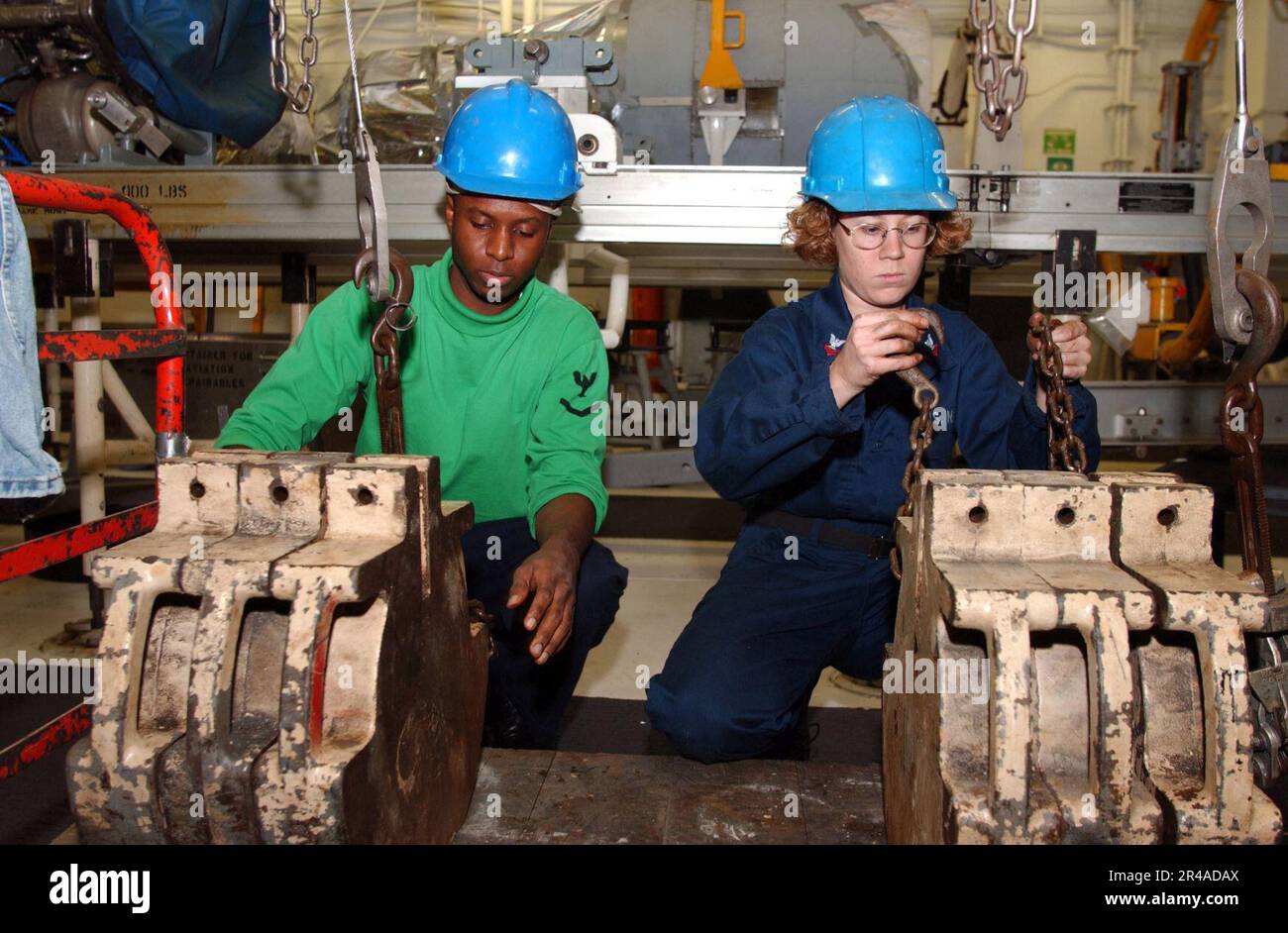 US Navy Aviation Machinist's Mate Stock Photo - Alamy