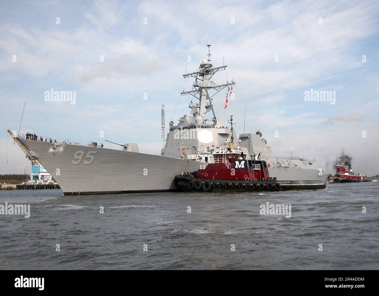 US Navy The guided missile destroyer USS James E. Williams (DDG 95 ...