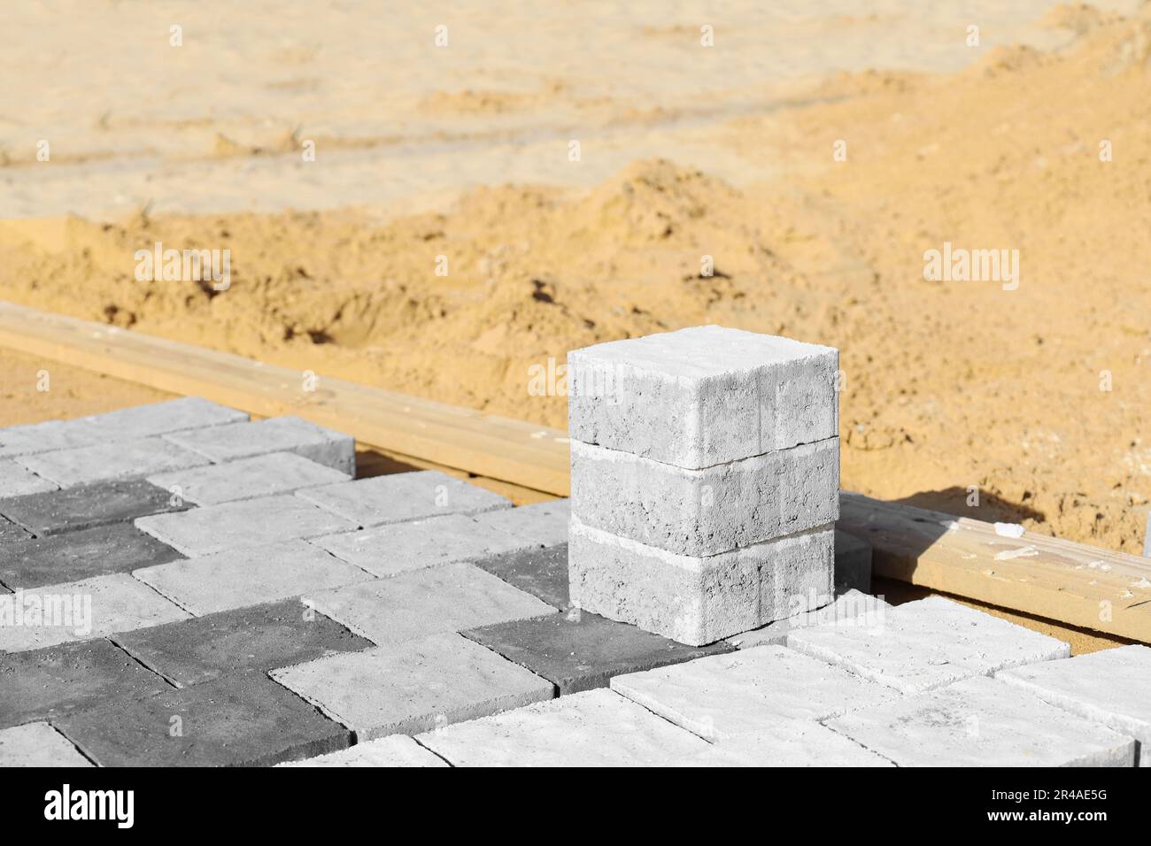 Stack of paving stones hi-res stock photography and images - Alamy