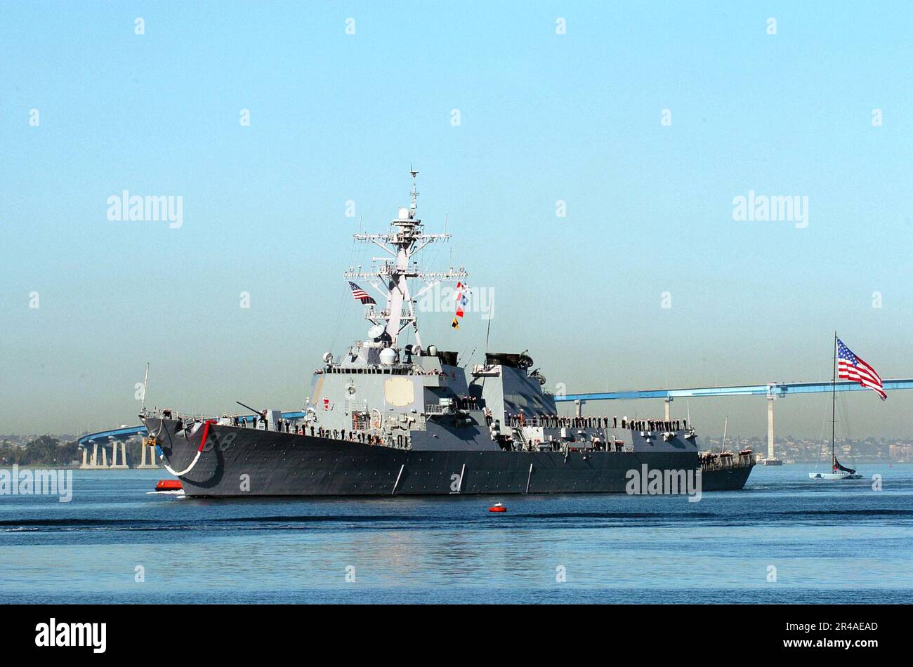 US Navy The guided missile destroyer USS Preble (DDG 88) returnes to ...