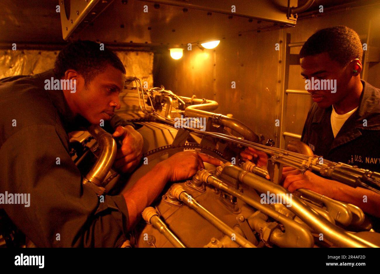 US Navy Gas Turbine Systems Technician Stock Photo - Alamy