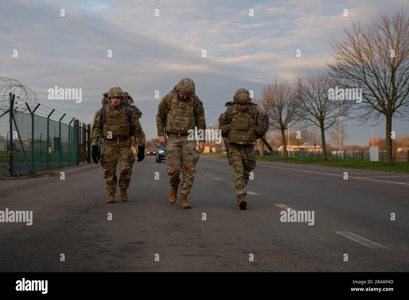 U.S. Army Garrison Benelux Soldiers and noncommissioned officers ...