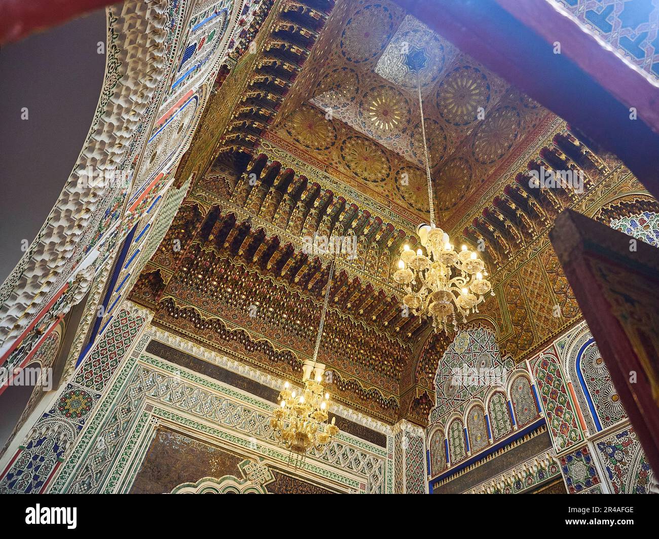 artful arabian style ceiling with ornamental design in golden color ...
