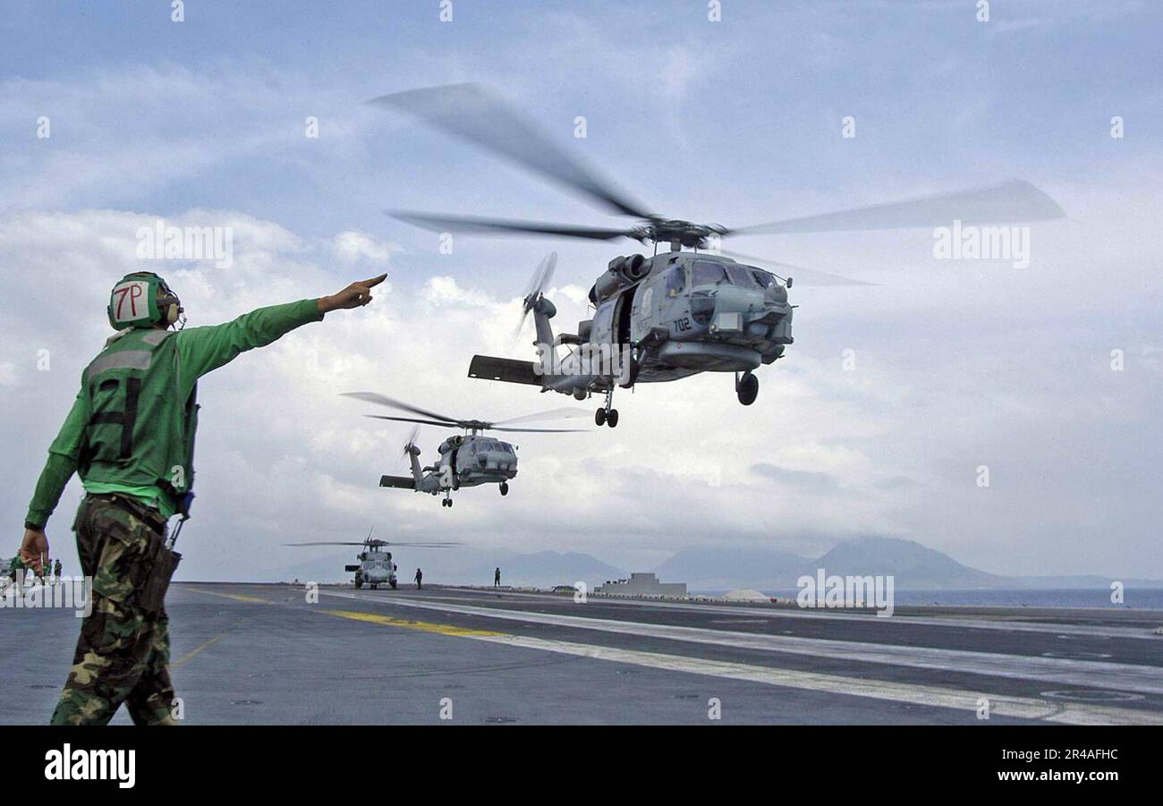 US Navy Helicopters from Helicopter Anti-Submarine Squadron 2 (HS-2 ...