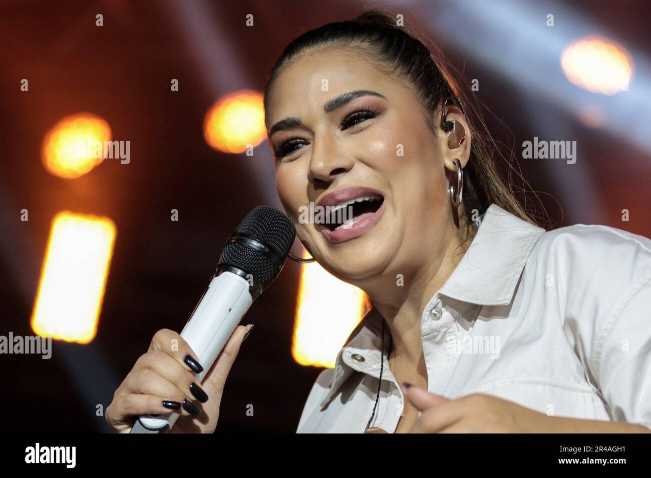 PR - CURITIBA - 05/26/2023 - CURITIBA, SHOW SIMONE MENDES - Simone ...